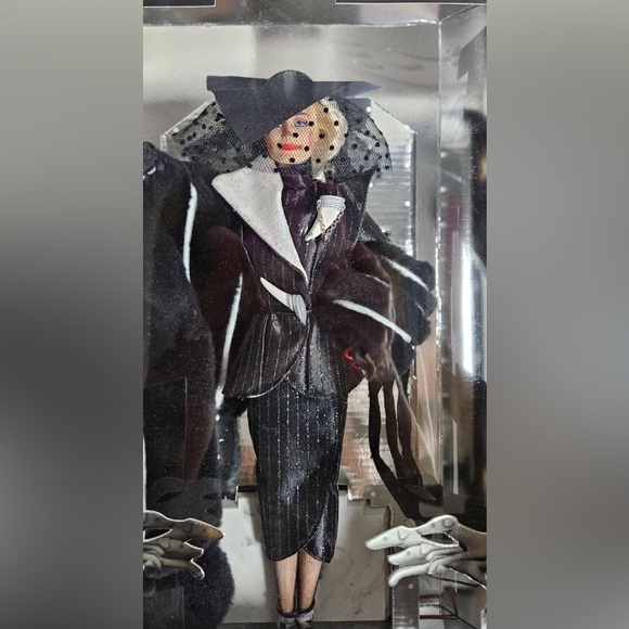 Barbie | Toys | Disneys Cruella De Vil Limited Edition Great Villains ...